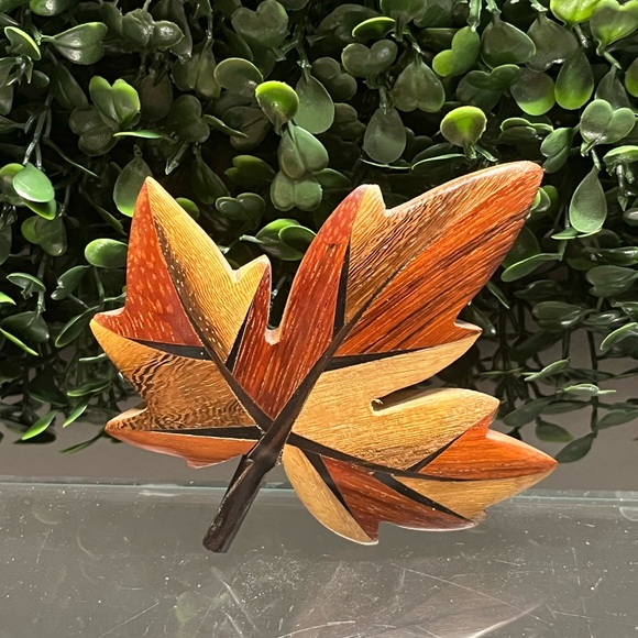 unbranded | Accents | Wooden Leaf Decor | Poshmark